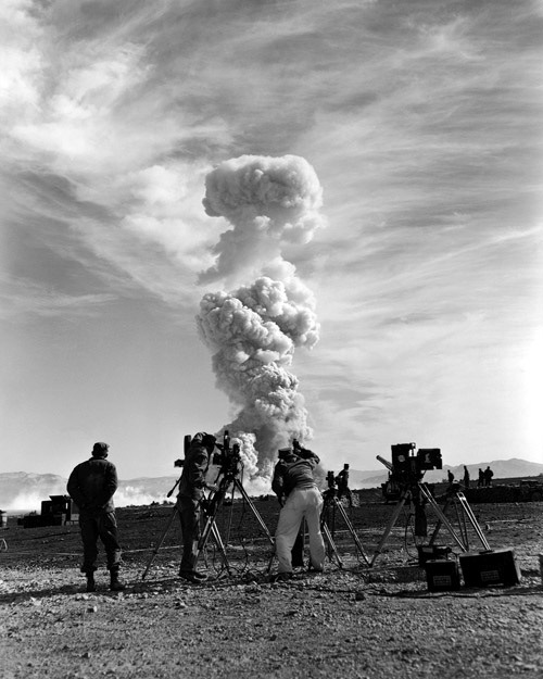 How to Watch a Nuclear Explosion | Amusing Planet